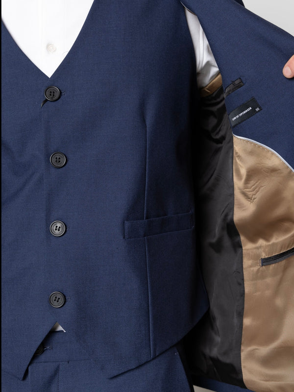Clean Cut Copenhagen Louis XO Vesti - nina.is